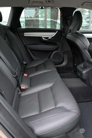 Brūns Volvo V90 2022 Tallina, ar dzinēja tilpumu 0.00 L un nobraukumu 125 tūkst. km par 34990 €, foto 11 vietnē AUTOMOTO.COM.LV