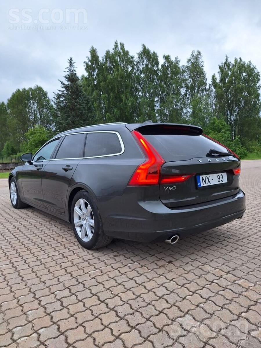 Zaļš Volvo V90 2017 Ventspils, ar dzinēja tilpumu 2.00 L un nobraukumu 409 tūkst. km par 11600 €, foto 5 vietnē AUTOMOTO.COM.LV