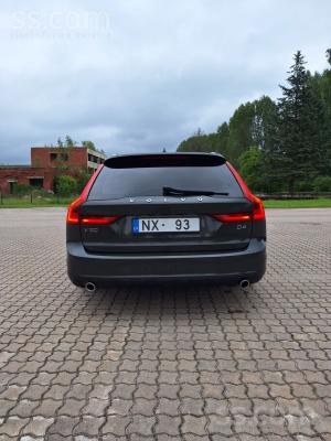 Zaļš Volvo V90 2017 Ventspils, ar dzinēja tilpumu 2.00 L un nobraukumu 409 tūkst. km par 11600 €, foto 6 vietnē AUTOMOTO.COM.LV
