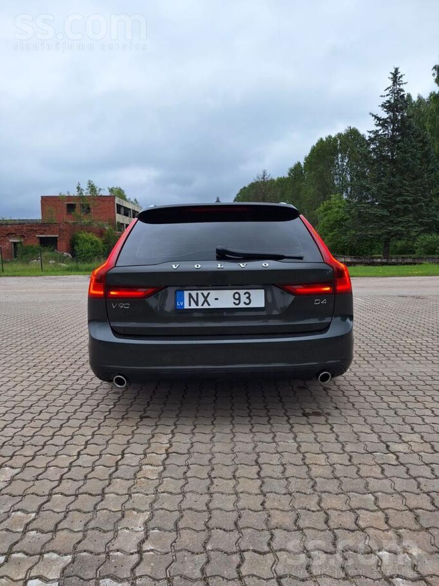 Zaļš Volvo V90 2017 Ventspils, ar dzinēja tilpumu 2.00 L un nobraukumu 409 tūkst. km par 11600 €, foto 6 vietnē AUTOMOTO.COM.LV