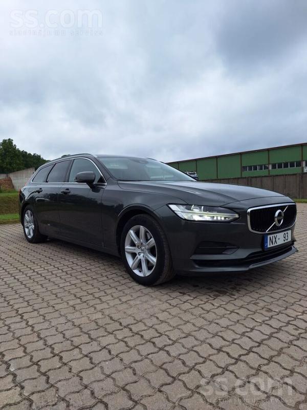 Green Volvo V90 2017 in Ventspils, with an engine capacity of 2.00 L and mileage of 409 thousand km for 11600 €, photo 8 on AUTOMOTO.COM.LV