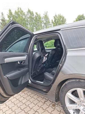 Zaļš Volvo V90 2017 Ventspils, ar dzinēja tilpumu 2.00 L un nobraukumu 409 tūkst. km par 11600 €, foto 12 vietnē AUTOMOTO.COM.LV
