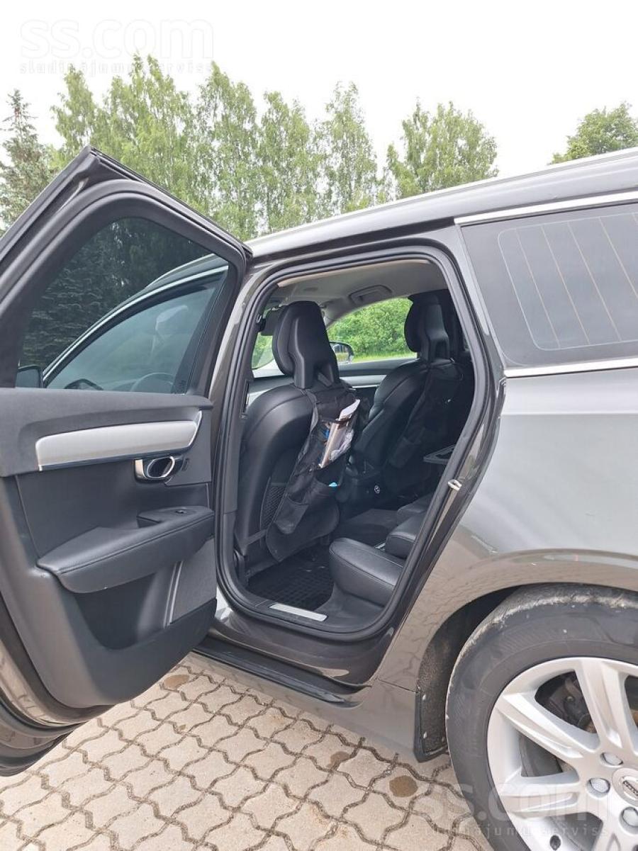 Zaļš Volvo V90 2017 Ventspils, ar dzinēja tilpumu 2.00 L un nobraukumu 409 tūkst. km par 11600 €, foto 12 vietnē AUTOMOTO.COM.LV