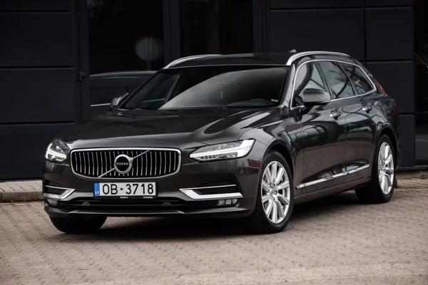 Zaļš Volvo V90 2018 Jelgava, ar dzinēja tilpumu 2.00 L un nobraukumu 231 tūkst. km par 15900 €, foto 1 vietnē AUTOMOTO.COM.LV