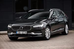 Green Volvo V90 2018 in Jelgava, with an engine capacity of 2.00 L and mileage of 231 thousand km for 15900 €, photo  on AUTOMOTO.COM.LV