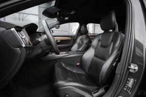 Zaļš Volvo V90 2018 Jelgava, ar dzinēja tilpumu 2.00 L un nobraukumu 231 tūkst. km par 15900 €, foto 13 vietnē AUTOMOTO.COM.LV