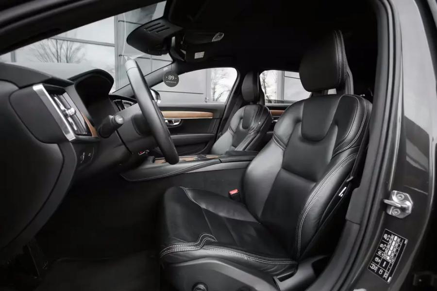 Zaļš Volvo V90 2018 Jelgava, ar dzinēja tilpumu 2.00 L un nobraukumu 231 tūkst. km par 15900 €, foto 13 vietnē AUTOMOTO.COM.LV