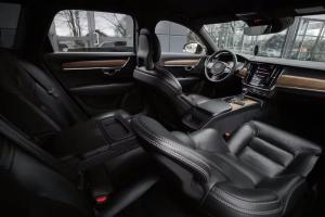 Zaļš Volvo V90 2018 Jelgava, ar dzinēja tilpumu 2.00 L un nobraukumu 231 tūkst. km par 15900 €, foto 16 vietnē AUTOMOTO.COM.LV