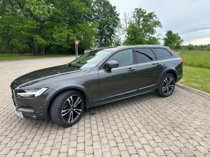 Zaļš Volvo V90 2019 Talsi, ar dzinēja tilpumu 2.00 L un nobraukumu 187 tūkst. km par 24100 €, foto 4 vietnē AUTOMOTO.COM.LV