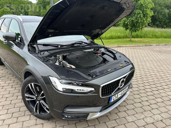 Zaļš Volvo V90 2019 Talsi, ar dzinēja tilpumu 2.00 L un nobraukumu 187 tūkst. km par 24100 €, foto 10 vietnē AUTOMOTO.COM.LV