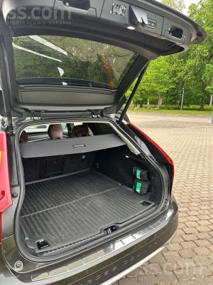 Zaļš Volvo V90 2019 Talsi, ar dzinēja tilpumu 2.00 L un nobraukumu 187 tūkst. km par 24100 €, foto 12 vietnē AUTOMOTO.COM.LV