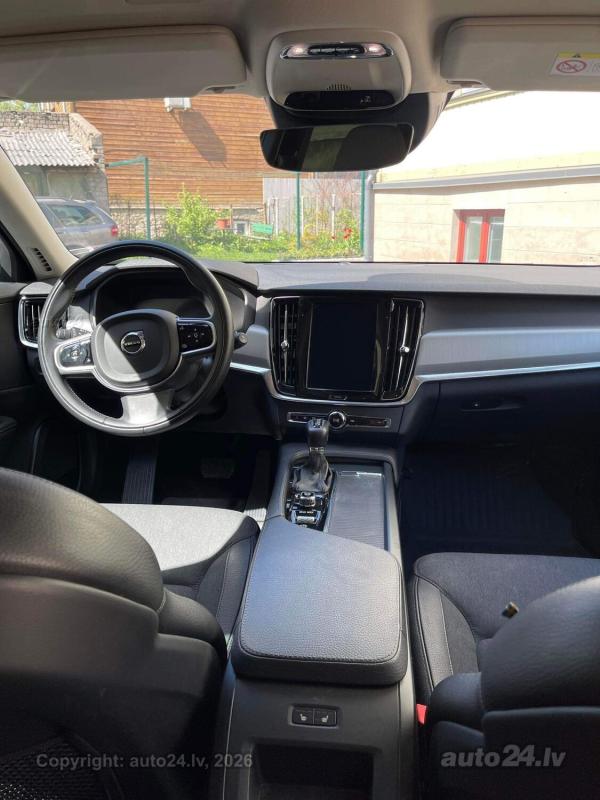 Zaļš Volvo V90 2019 Tallina, ar dzinēja tilpumu 2.00 L un nobraukumu 96 tūkst. km par 22000 €, foto 8 vietnē AUTOMOTO.COM.LV