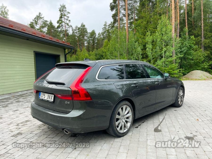 Zaļš Volvo V90 2019 Tallina, ar dzinēja tilpumu 2.00 L un nobraukumu 96 tūkst. km par 22000 €, foto 14 vietnē AUTOMOTO.COM.LV