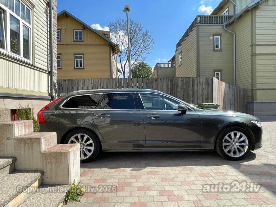 Zaļš Volvo V90 2019 Tallina, ar dzinēja tilpumu 2.00 L un nobraukumu 96 tūkst. km par 22000 €, foto 19 vietnē AUTOMOTO.COM.LV