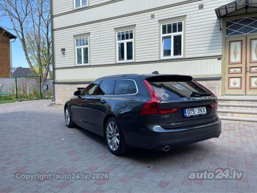 Zaļš Volvo V90 2019 Tallina, ar dzinēja tilpumu 2.00 L un nobraukumu 96 tūkst. km par 22000 €, foto 20 vietnē AUTOMOTO.COM.LV