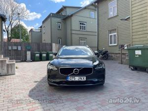 Zaļš Volvo V90 2019 Tallina, ar dzinēja tilpumu 2.00 L un nobraukumu 96 tūkst. km par 22000 €, foto 21 vietnē AUTOMOTO.COM.LV