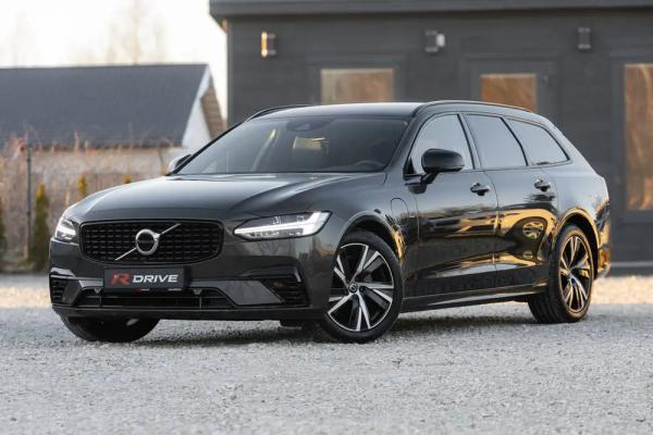 Zaļš Volvo V90 2020 Jelgava, ar dzinēja tilpumu 2.00 L un nobraukumu 172 tūkst. km par 22900 €, foto 3 vietnē AUTOMOTO.COM.LV