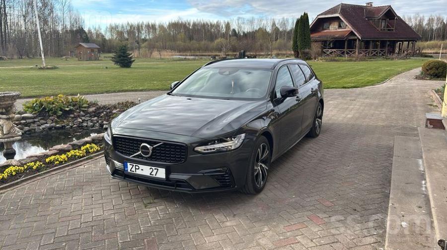 Zaļš Volvo V90 2020 Rīga, ar dzinēja tilpumu 2.00 L un nobraukumu 179 tūkst. km par 26000 €, foto 3 vietnē AUTOMOTO.COM.LV