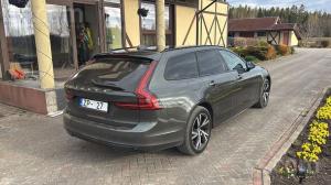 Zaļš Volvo V90 2020 Rīga, ar dzinēja tilpumu 2.00 L un nobraukumu 179 tūkst. km par 26000 €, foto 4 vietnē AUTOMOTO.COM.LV