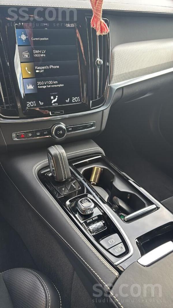 Zaļš Volvo V90 2020 Rīga, ar dzinēja tilpumu 2.00 L un nobraukumu 179 tūkst. km par 26000 €, foto 4 vietnē AUTOMOTO.COM.LV