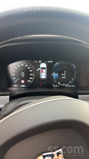 Zaļš Volvo V90 2020 Rīga, ar dzinēja tilpumu 2.00 L un nobraukumu 179 tūkst. km par 26000 €, foto 6 vietnē AUTOMOTO.COM.LV