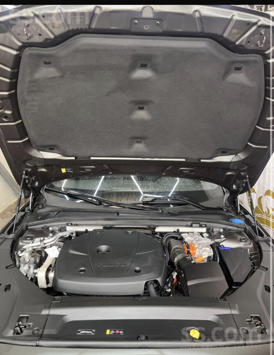 Zaļš Volvo V90 2020 Rīga, ar dzinēja tilpumu 2.00 L un nobraukumu 179 tūkst. km par 26000 €, foto 11 vietnē AUTOMOTO.COM.LV