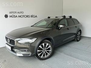 Green Volvo V90 2021 in Riga, with an engine capacity of 2.00 L and mileage of 161 thousand km for 32990 €, photo 1 on AUTOMOTO.COM.LV