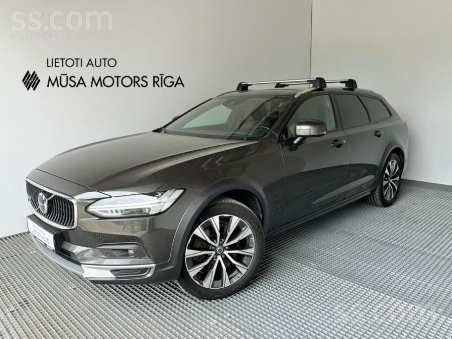 Green Volvo V90 2021 in Riga, with an engine capacity of 2.00 L and mileage of 161 thousand km for 32990 €, photo 1 on AUTOMOTO.COM.LV
