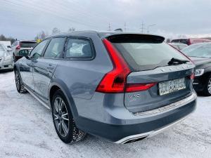 Grey Volvo V90 2017 in Kaunas, with an engine capacity of 2.00 L and mileage of 200 thousand km for 18650 €, photo 6 on AUTOMOTO.COM.LV