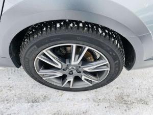 Grey Volvo V90 2017 in Kaunas, with an engine capacity of 2.00 L and mileage of 200 thousand km for 18650 €, photo 11 on AUTOMOTO.COM.LV