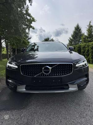Pelēks Volvo V90 2018 Alīta, ar dzinēja tilpumu 2.00 L un nobraukumu 282 tūkst. km par 16900 €, foto 3 vietnē AUTOMOTO.COM.LV