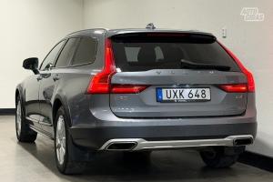 Grey Volvo V90 2019 in Kaunas, with an engine capacity of 0.00 L and mileage of 95 thousand km for 36186 €, photo 20 on AUTOMOTO.COM.LV