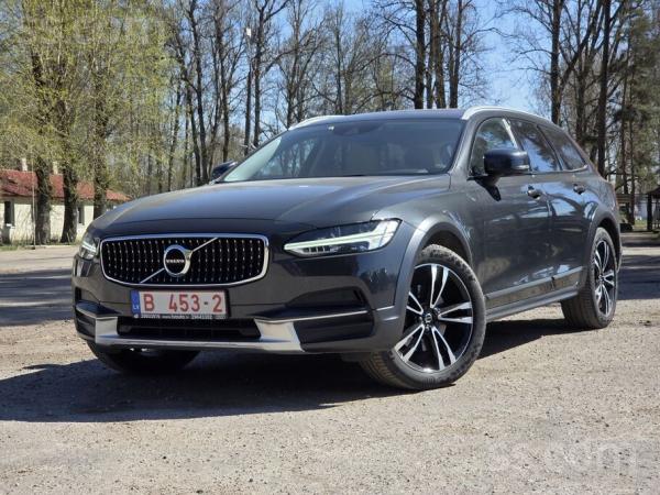 Grey Volvo V90 2019 in Riga, with an engine capacity of 2.00 L and mileage of 0 thousand km for 18250 €, photo 1 on AUTOMOTO.COM.LV