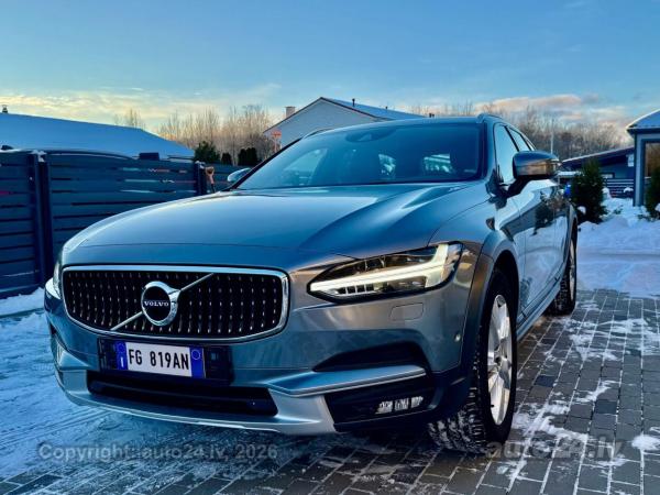 Grey Volvo V90 2018 in Tallinn, with an engine capacity of 2.00 L and mileage of 171 thousand km for 18499 €, photo 1 on AUTOMOTO.COM.LV