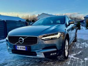 Grey Volvo V90 2018 in Tallinn, with an engine capacity of 2.00 L and mileage of 171 thousand km for 18499 €, photo 20 on AUTOMOTO.COM.LV