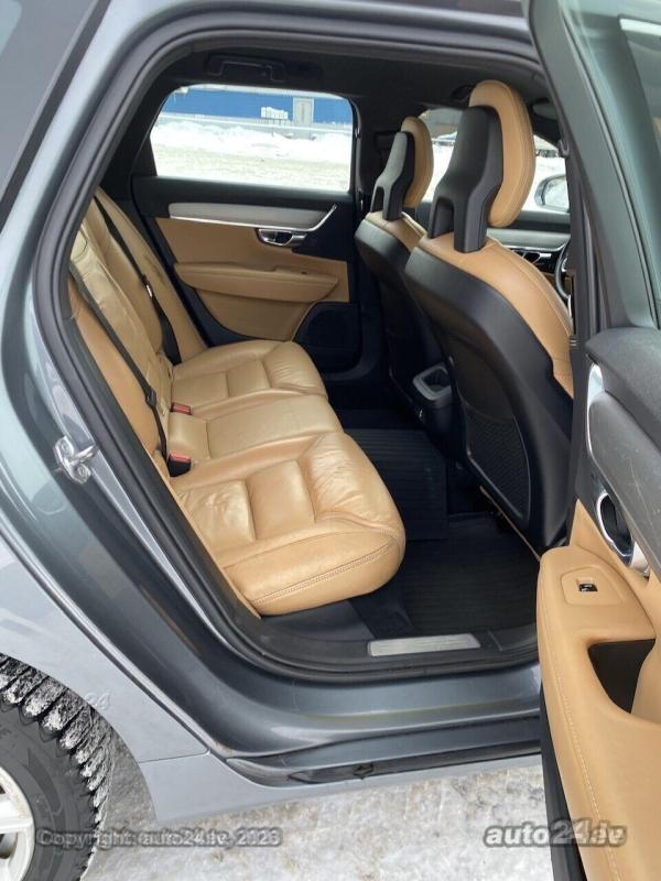 Pelēks Volvo V90 2016 Tallina, ar dzinēja tilpumu 2.00 L un nobraukumu 394 tūkst. km par 12990 €, foto 9 vietnē AUTOMOTO.COM.LV