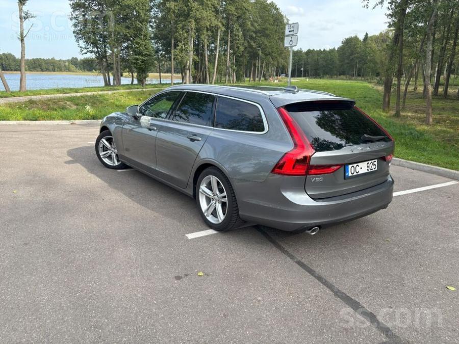 Grey Volvo V90 2016 in Daugavpils, with an engine capacity of 2.00 L and mileage of 318 thousand km for 16380 €, photo 2 on AUTOMOTO.COM.LV