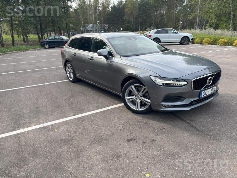 Grey Volvo V90 2016 in Daugavpils, with an engine capacity of 2.00 L and mileage of 318 thousand km for 16380 €, photo 4 on AUTOMOTO.COM.LV