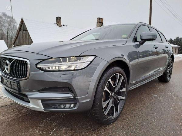 Grey Volvo V90 2016 in Prienai, with an engine capacity of 2.00 L and mileage of 231 thousand km for 17300 €, photo 1 on AUTOMOTO.COM.LV