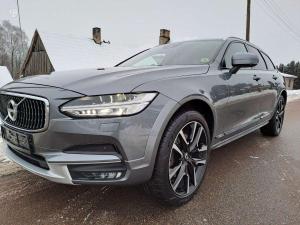 Pelēks Volvo V90 2016 Prienai, ar dzinēja tilpumu 2.00 L un nobraukumu 231 tūkst. km par 17300 €, foto  vietnē AUTOMOTO.COM.LV