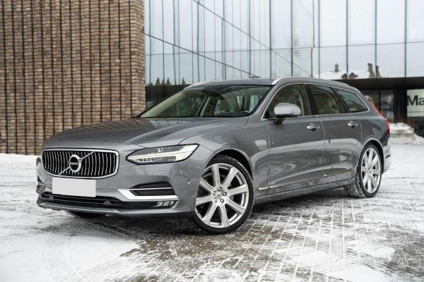 Grey Volvo V90 2016 in Vilnius, with an engine capacity of 2.00 L and mileage of 243 thousand km for 14900 €, photo 2 on AUTOMOTO.COM.LV