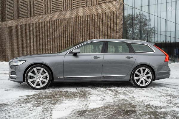 Grey Volvo V90 2016 in Vilnius, with an engine capacity of 2.00 L and mileage of 243 thousand km for 14900 €, photo 4 on AUTOMOTO.COM.LV