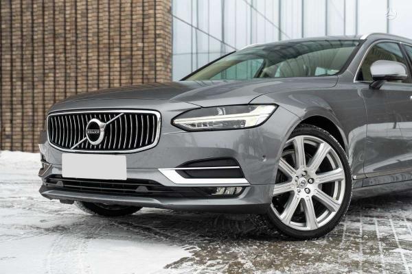 Grey Volvo V90 2016 in Vilnius, with an engine capacity of 2.00 L and mileage of 243 thousand km for 14900 €, photo 7 on AUTOMOTO.COM.LV