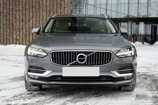 Grey Volvo V90 2016 in Vilnius, with an engine capacity of 2.00 L and mileage of 243 thousand km for 14900 €, photo 8 on AUTOMOTO.COM.LV