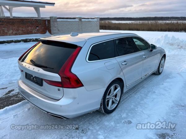 Pelēks Volvo V90 2016 Veru, ar dzinēja tilpumu 2.00 L un nobraukumu 290 tūkst. km par 13990 €, foto 5 vietnē AUTOMOTO.COM.LV