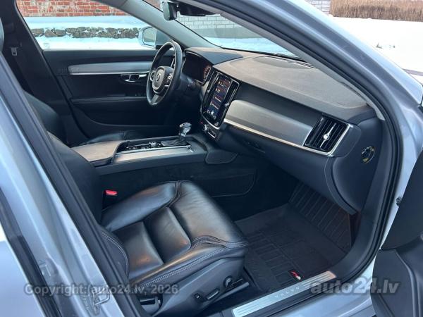 Pelēks Volvo V90 2016 Veru, ar dzinēja tilpumu 2.00 L un nobraukumu 290 tūkst. km par 13990 €, foto 9 vietnē AUTOMOTO.COM.LV
