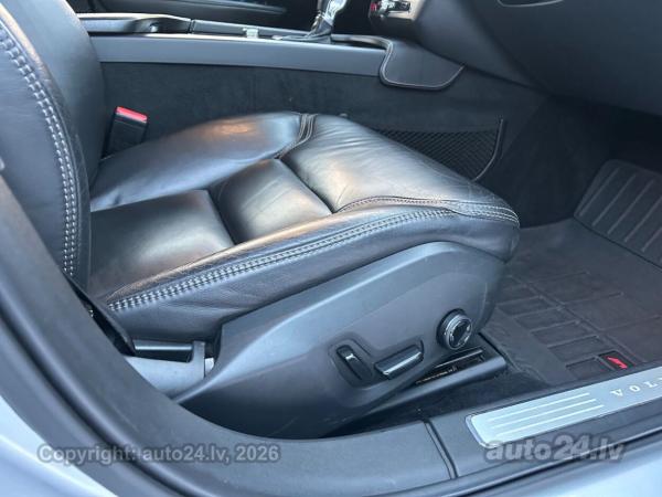 Pelēks Volvo V90 2016 Veru, ar dzinēja tilpumu 2.00 L un nobraukumu 290 tūkst. km par 13990 €, foto 11 vietnē AUTOMOTO.COM.LV