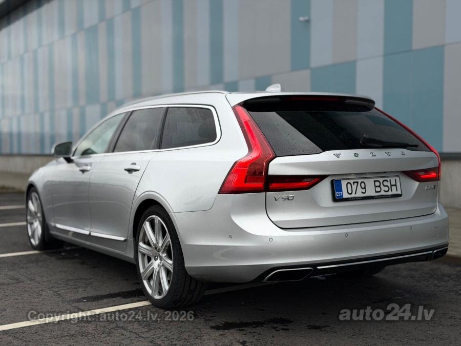 Pelēks Volvo V90 2016 Tallina, ar dzinēja tilpumu 2.00 L un nobraukumu 191 tūkst. km par 22700 €, foto 3 vietnē AUTOMOTO.COM.LV