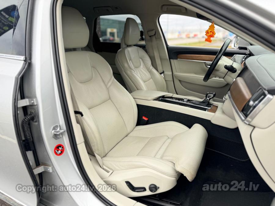 Pelēks Volvo V90 2016 Tallina, ar dzinēja tilpumu 2.00 L un nobraukumu 191 tūkst. km par 22700 €, foto 14 vietnē AUTOMOTO.COM.LV