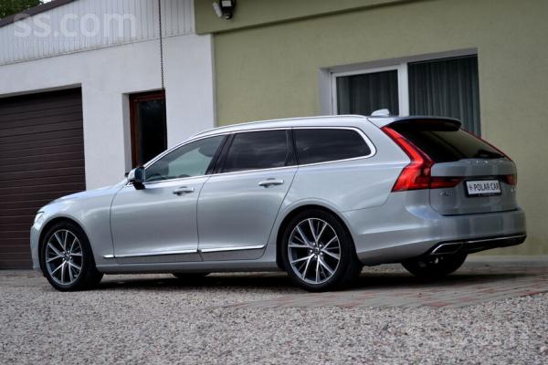 Pelēks Volvo V90 2016 Tukums, ar dzinēja tilpumu 2.00 L un nobraukumu 281 tūkst. km par 15990 €, foto 9 vietnē AUTOMOTO.COM.LV